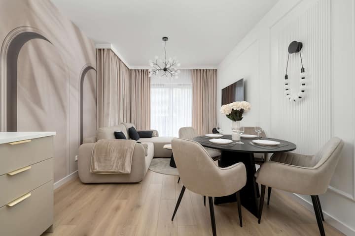 Stylish & Beige Apartment | Balcony | Parking - Wrocław