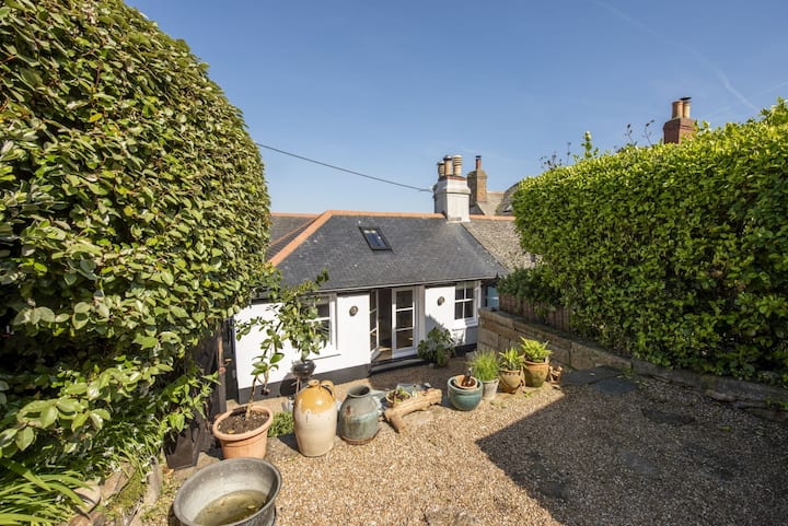 Crab Cottage, Mousehole - Mousehole