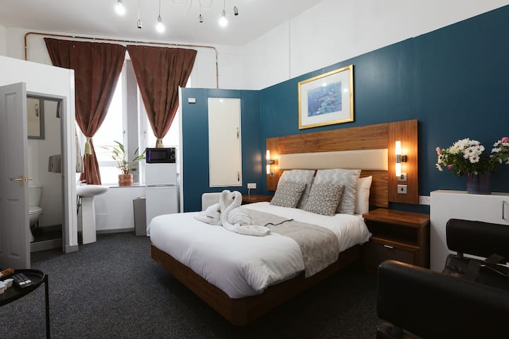 Oakshaw Guesthouse - Cozy Double Room In A Central - Paisley