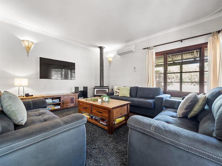 Margs In Mandurah- Classic Family Holiday Abode! -