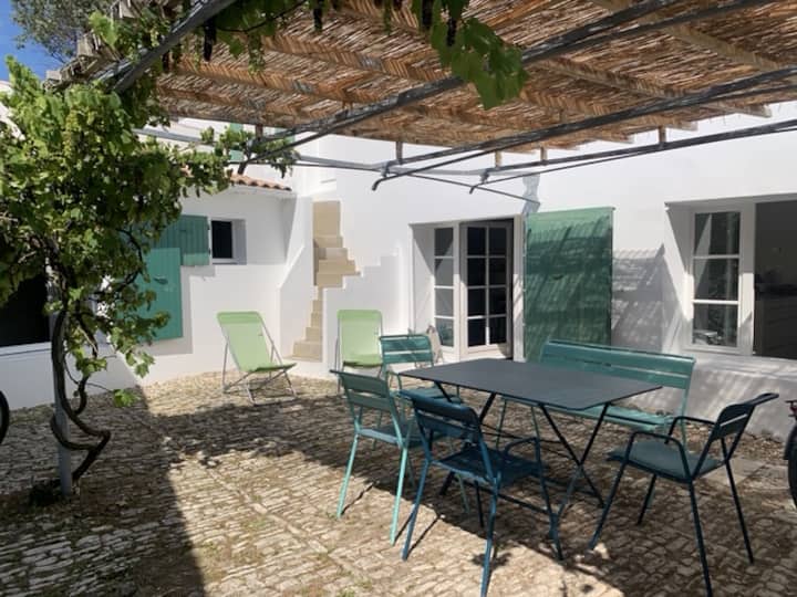Belle Maison Spacieuse à La Couarde-sur-mer - La Couarde-sur-Mer