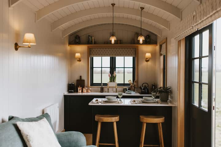 The Wild Cherry Hideaway - Lincolnshire