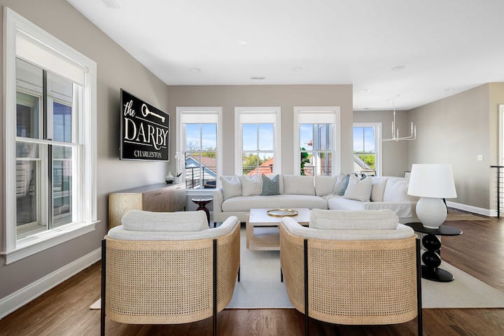 The King | Luxury Home W/ Rooftop Patio - Charleston, SC