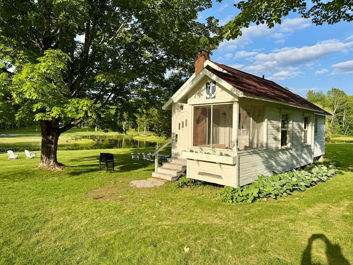 Eden Village Cottage #9 In Bar Harbor (Sleeps 6) - Bar Harbor