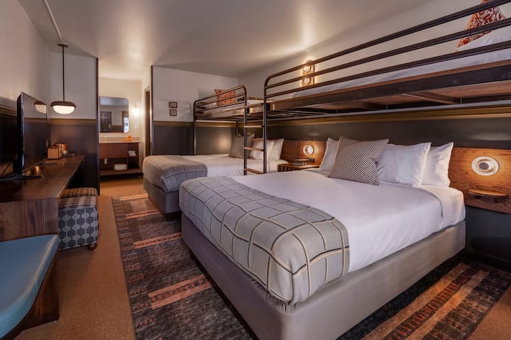 Relax In Comfort At Creekside Stay L 2 Rooms - Branson, MO