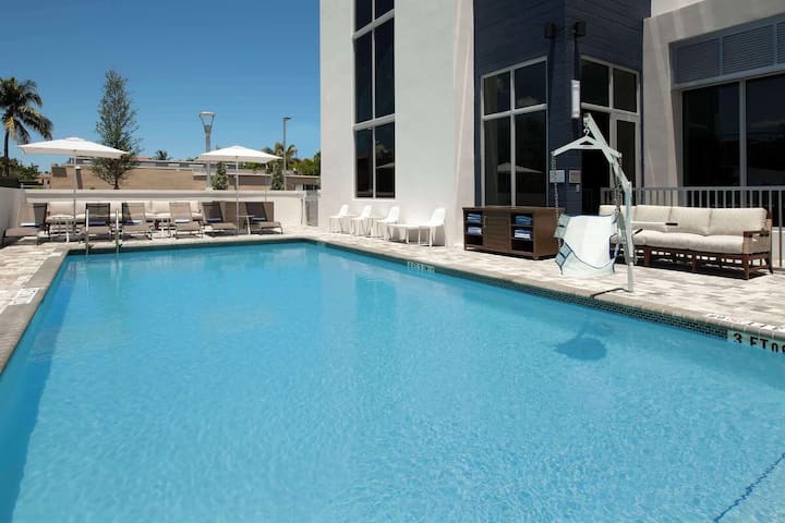 Pet-friendly Oasis Near Delray Beach – 1 Mile - Delray Beach