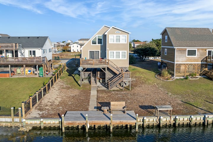 The Watsons: Canalfront | Boat Dock | Elevator - Nags Head, NC