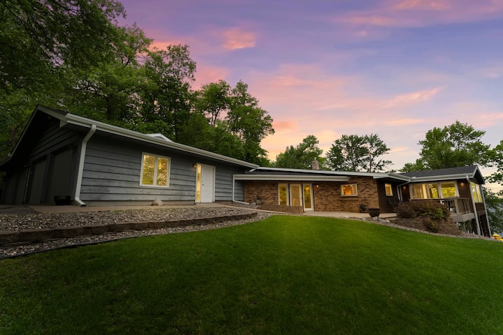 Gull Lake Getaway | Dock, Sauna & Lake Toys - Brainerd, MN