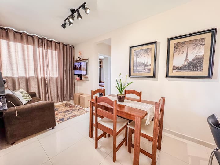 Apartamento Com Dois Quartos Pertinho Do Centro - Ourinhos