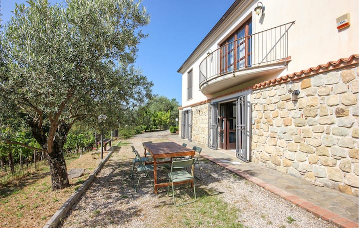 Awesome Home In Sessa Cilento With Wifi - Acciaroli