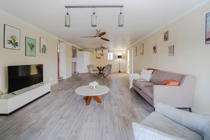 Cozy 2br Home/prime Spot& Pool/near Theme Parks - Warner Bros. Movie World, Oxenford