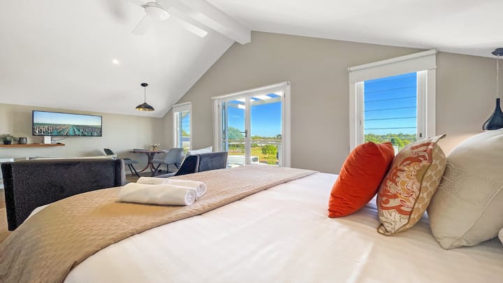 Figtree Loft - The Vintage Holiday Houses - Lovedale