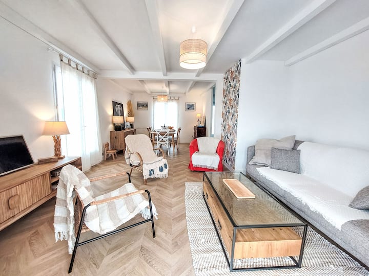 Plage, Port Et Commerces à 2 Pas By Interhome - La Turballe