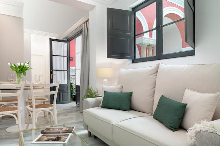 Magno Apartments Casa Palacio Moratín - Bajo 001 - Sevilla, España