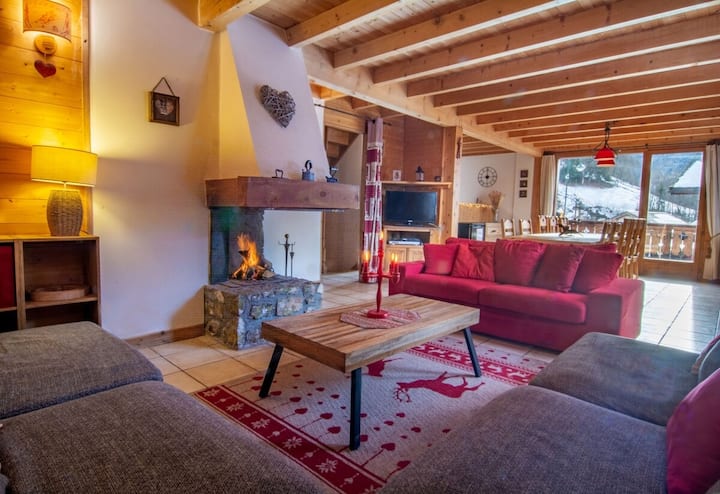 Les Mélèzes Sud, Catered Ski Chalet With Jacuzzi - La Plagne