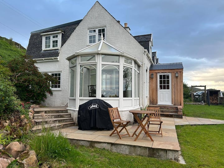 2 Guests - Free Parking - Bbq & Patio - Sea Views - Skye