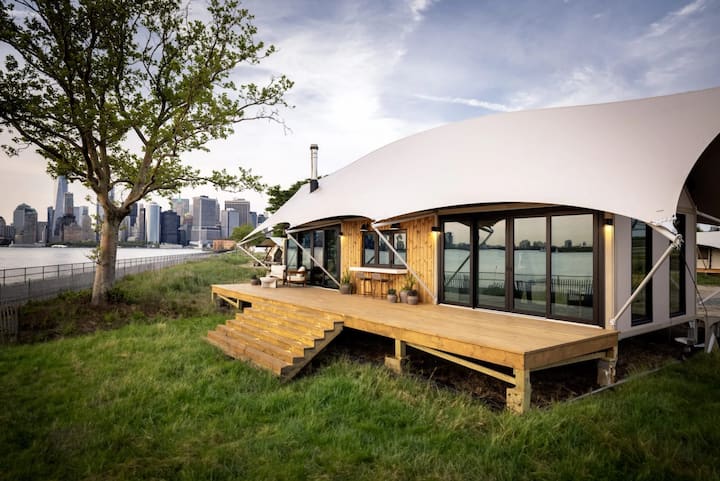 Luxurious Glamping | Panoramic Views & Dining - New York City