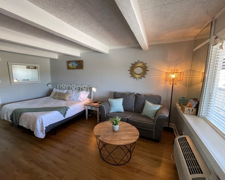King Bed Suite W/ Water Views! - Wrightsville Beach, NC