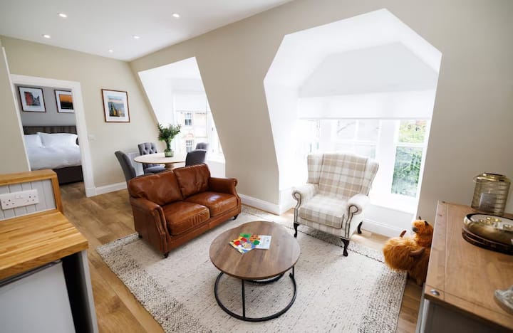 Cosy Apartment In The Heritage Quarter - Sleeps 2 - Dunfermline
