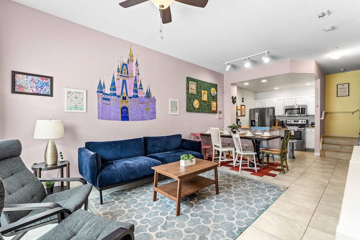 Enchanted At 7 Dwarfs Lane - Kissimmee, FL