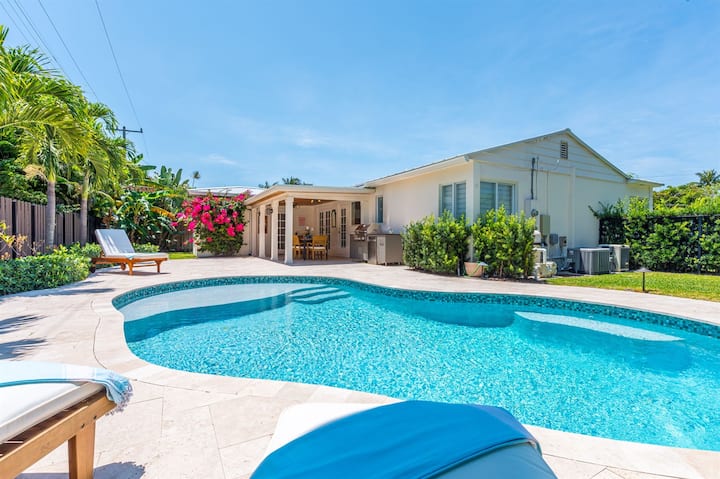 Palm Beach Retreat W/ Pool + Outdoor Dining & Bbq - Palm Beach, FL