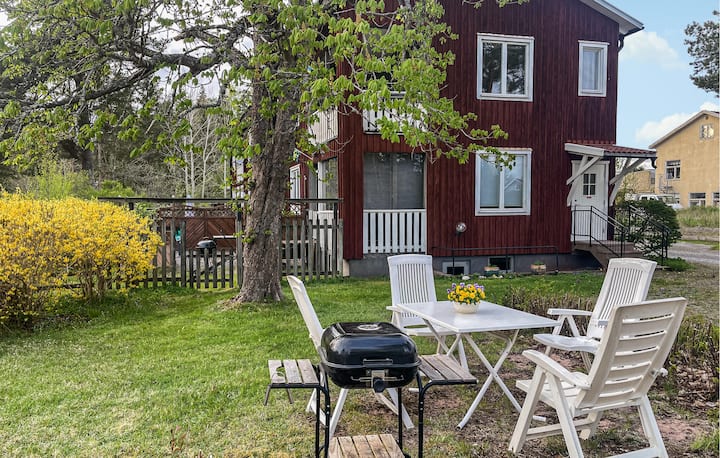 Pet Friendly Apartment In Gislatorp - Nybro