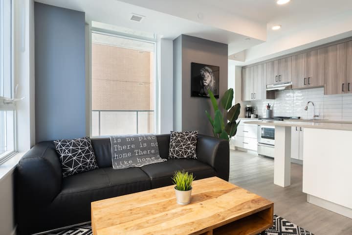 Stylish 2br + Gym In Little Italy Area - Ottawa