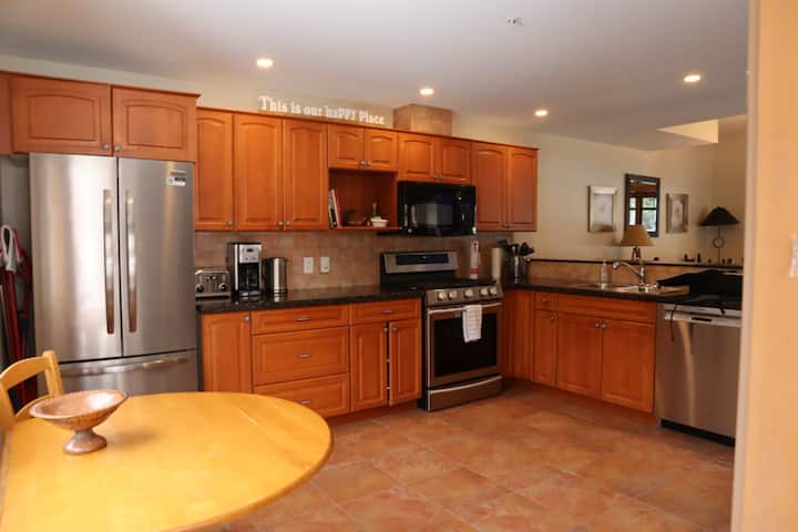 Granite Mountain Chalet E - Rossland