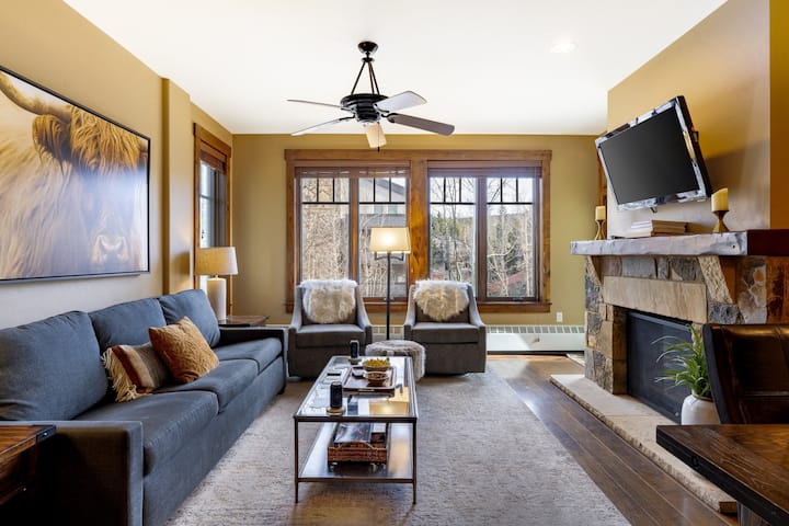 Walk To Lifts + Peak 9 | Balcony + Lounge Pool - Breckenridge, CO