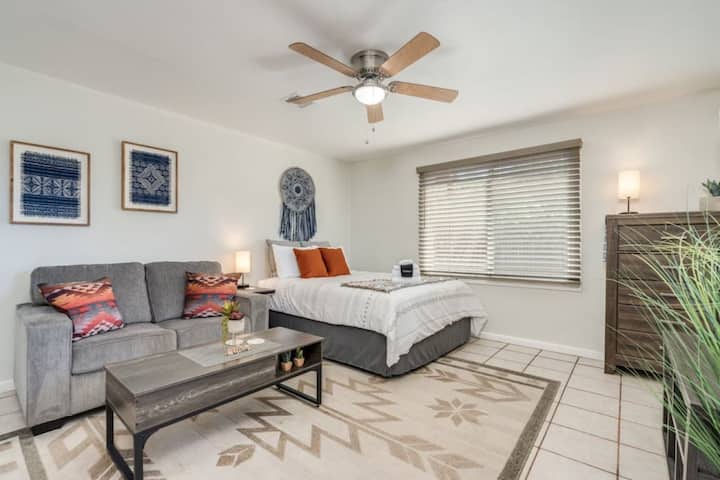 Southwest Casita / Dog Park / Gated Parking / #3 - Tucson, AZ