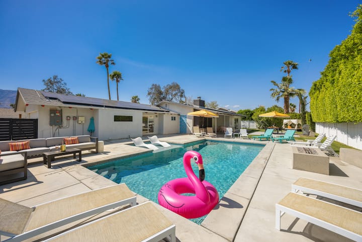 The Hollywood Hideout With Pool, Spa, Game Room - Palm Springs