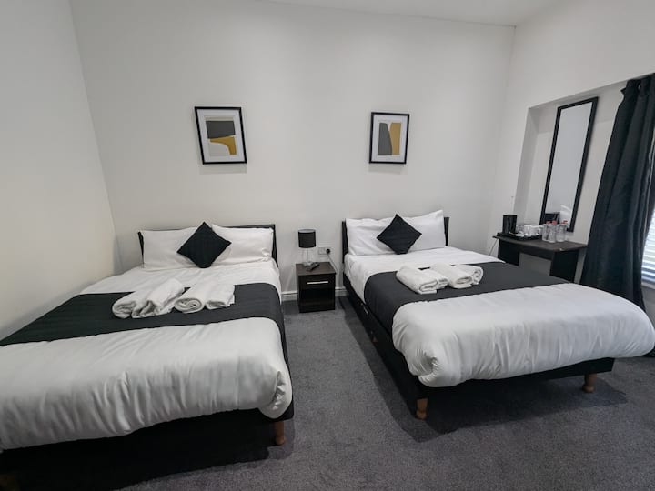 Hôtel Landmark Et Club De Loisirsdouble Supérieure - Hounslow