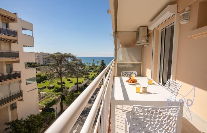 Cosy Appartement Rénové Avec Vue Mer - Cannes