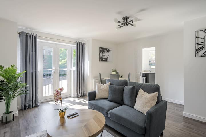 Luxurious 2 Bed  Free Parking Nr Chelmsford City - Chelmsford