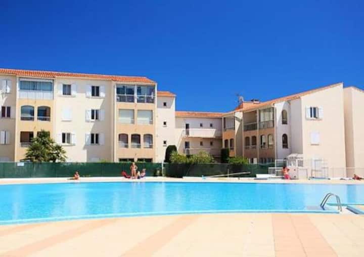 T2 Confortable Avec Piscine, Clim Et Garage - Fréjus