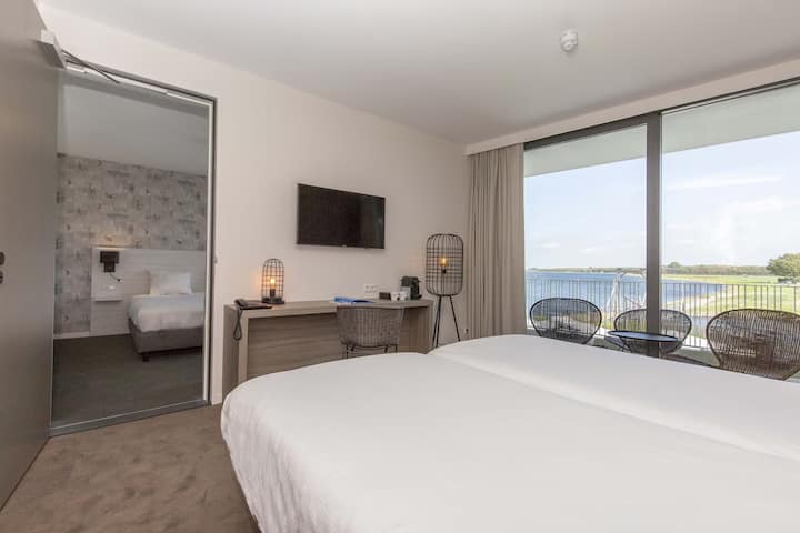 Family-friendly Room With Waterfront Views - Middelburg, Netherlands