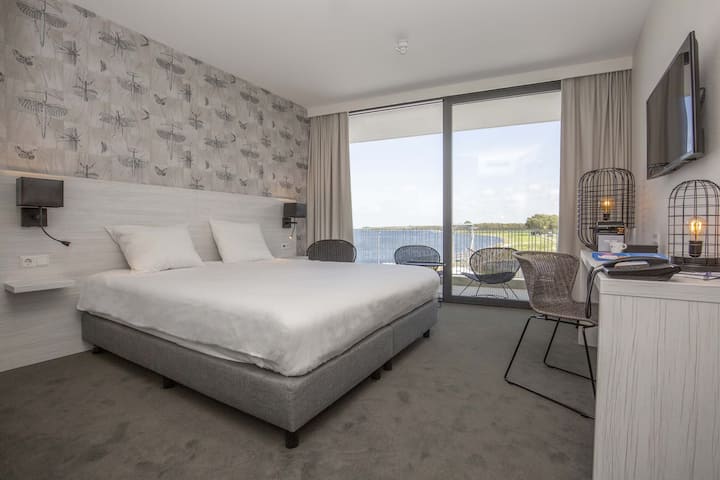 Explore Zeeland From Lakefront Boutique Stay - Middelburg, Netherlands