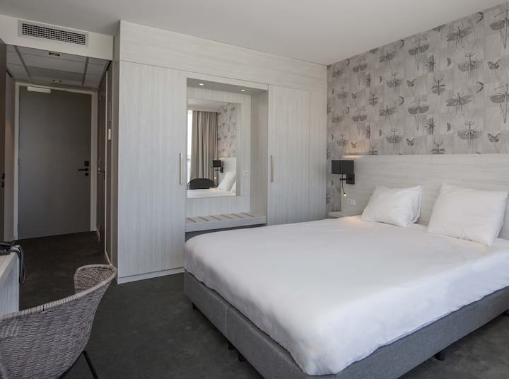 Enjoy Quiet Lake Retreat With Free Parking - Middelburg