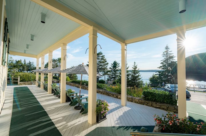 Ocean Deck Rm | Lighthouse View | No Hidden Fees - Boothbay Harbor, ME