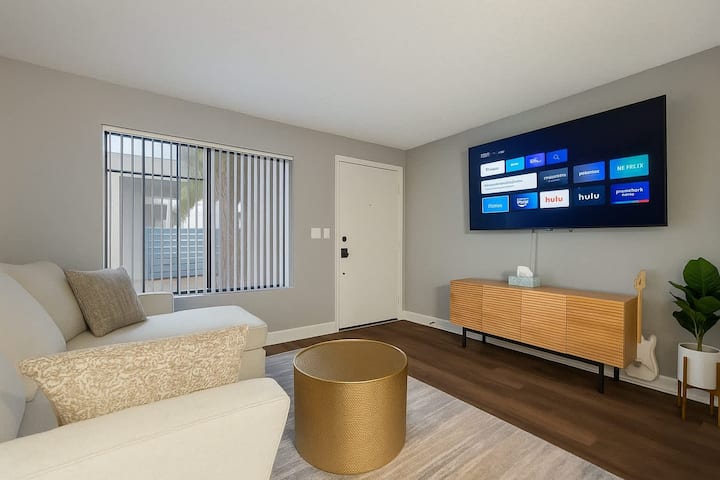 2kingbd| 2br | 2bath | 70” Smart Tv | 10min Old To - Scottsdale, AZ