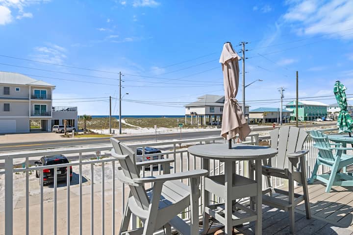 Pet Friendly Updated Townhome Sleeps 10! - Navarre Beach, FL