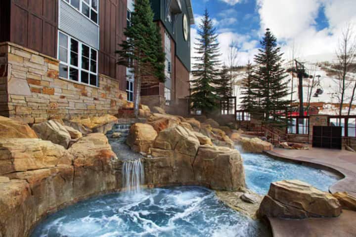 Marriott’s Mountainside Studio | King | Ski In-out - Park City, UT