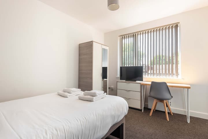 Double Room In Doncaster Shared House W Kitchen - Doncaster