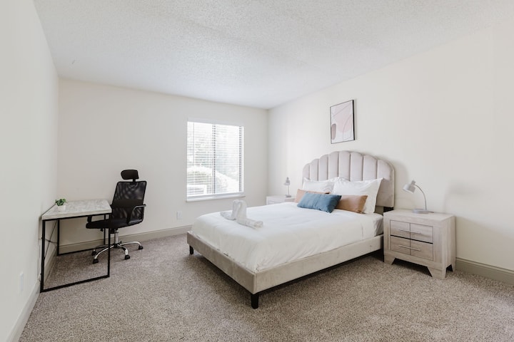 Rosehill Pointe 185 I Spacious 1 Bed 1 Bath - Kansas City, MO