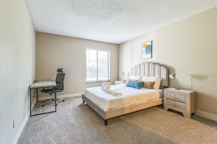 Rosehill Pointe 197 I Spacious 1 Bed 1 Bath - Olathe, KS