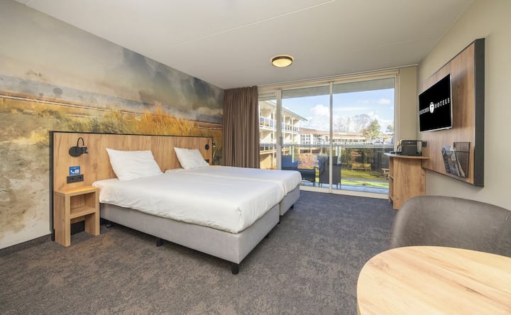 Wellness Escape With Indoor Pool And Sauna - Schoorl