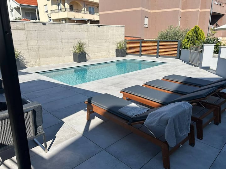 Appartement Sara With Pool (118851-a1) - Crikvenica