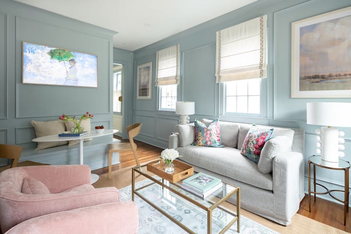 West 66 B | Renovated 2 Bed, 1 Block To King St. - Charleston, SC