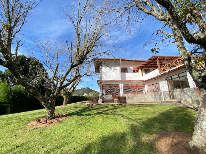 Casas Serranas No Alto, Ideal P/ Grupos E Famílias - Teresópolis