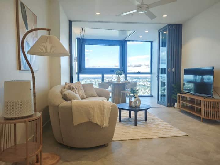 Highgarden Whispers - Skyhigh Apt On The Star - Balmoral